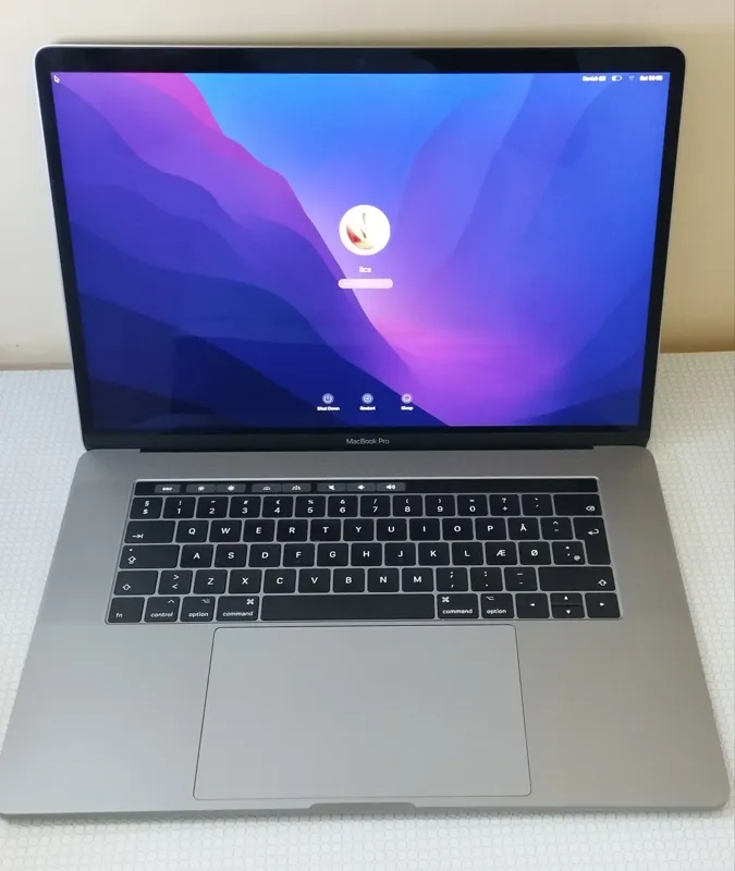 لپ تاپ اپل مک بوک پرو 2017 مدل A1707