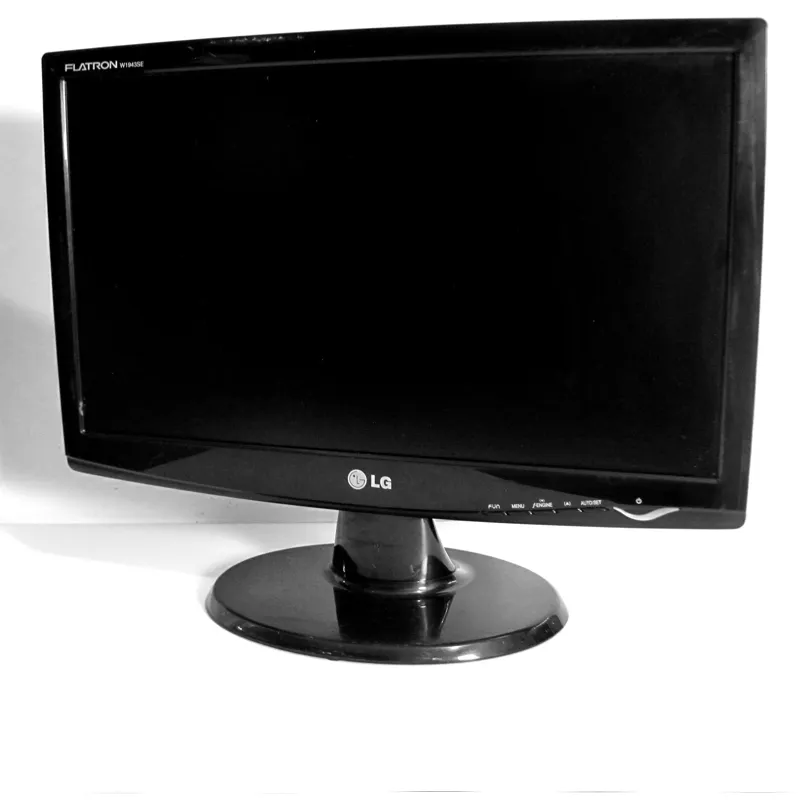 مانیتور 19 1ینچ الجی LG W1943SE سالم