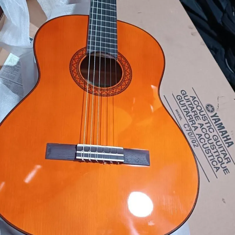 گیتار c80 یاماها