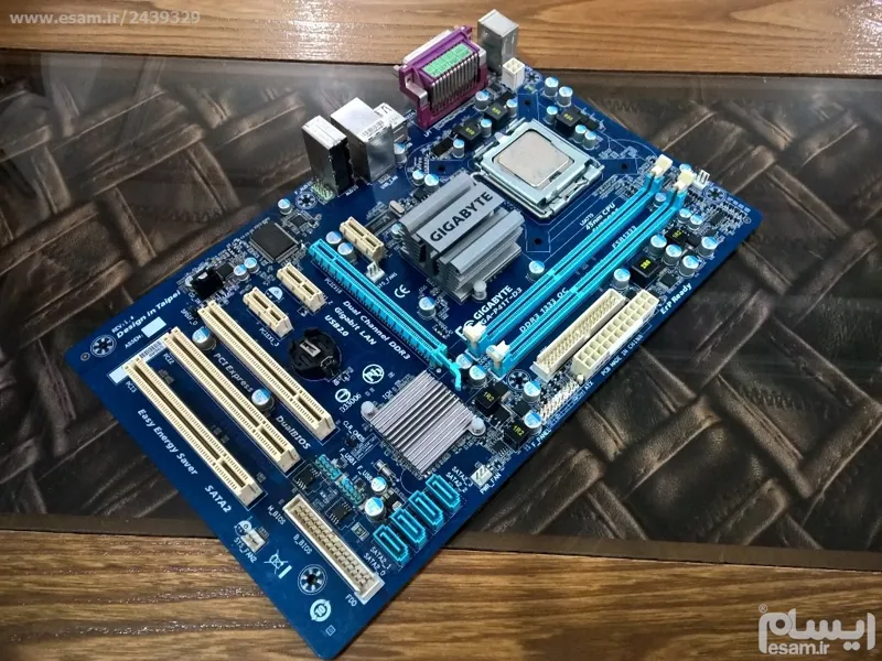 مادربرد ddr3 گیگابایت 1333 به همراه cpu c430
