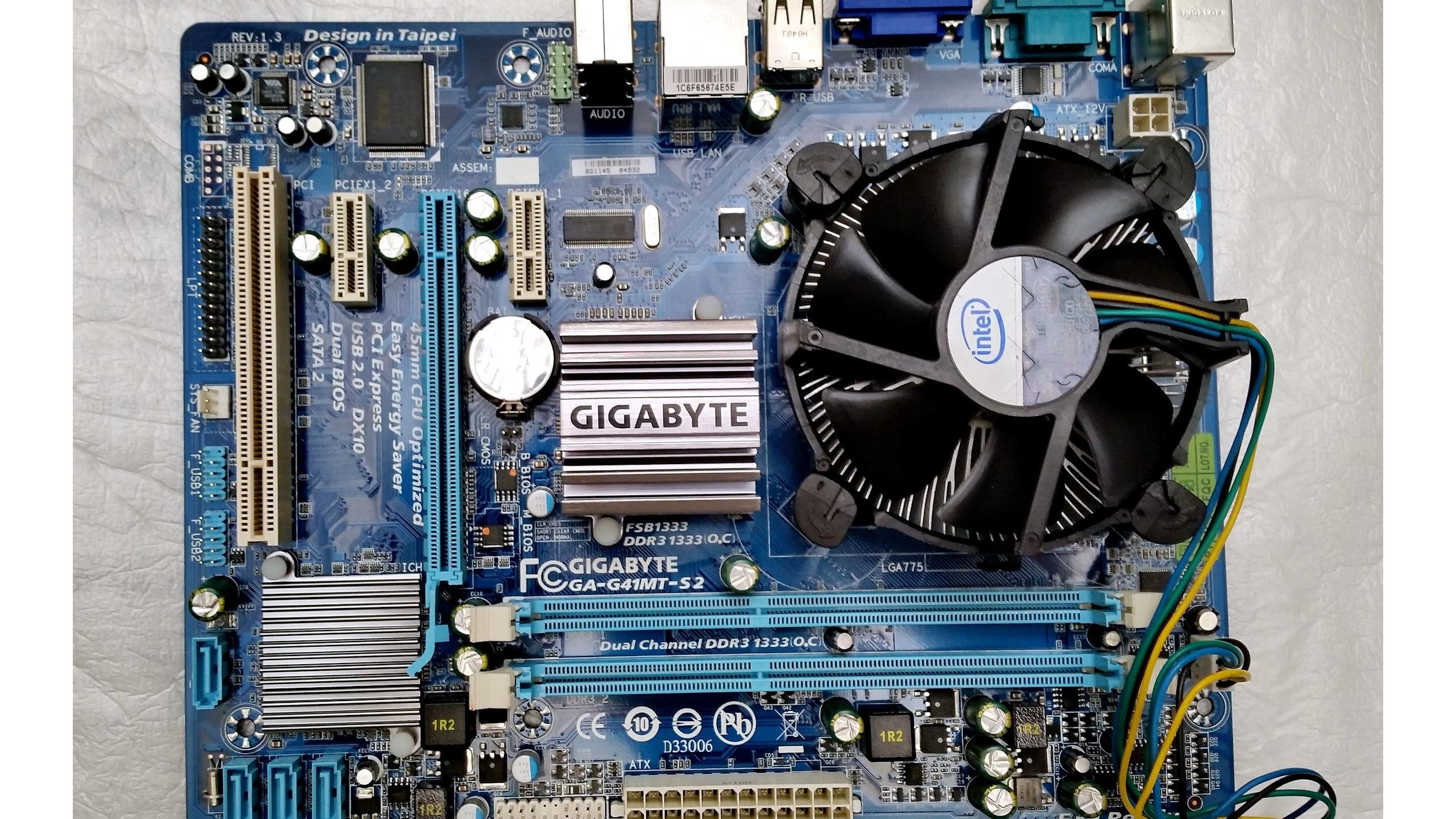 باندل مادربردCpu Q8400 GIGABYTE G41MT-S2