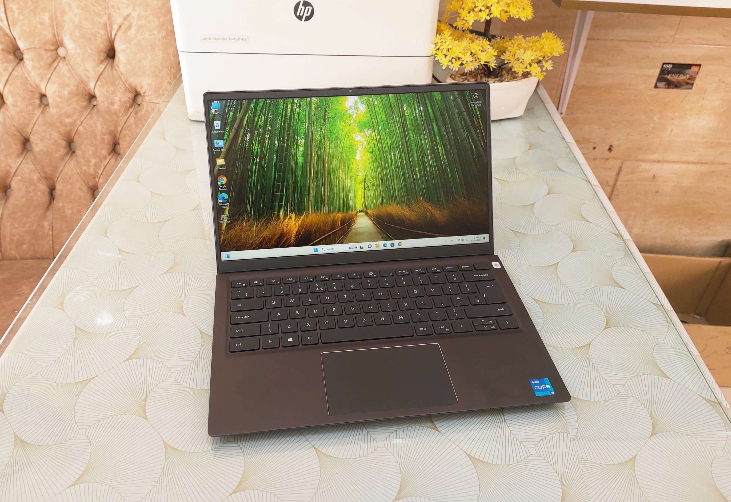 دل vostro بسیار خوش ساخت زیبا و درحد