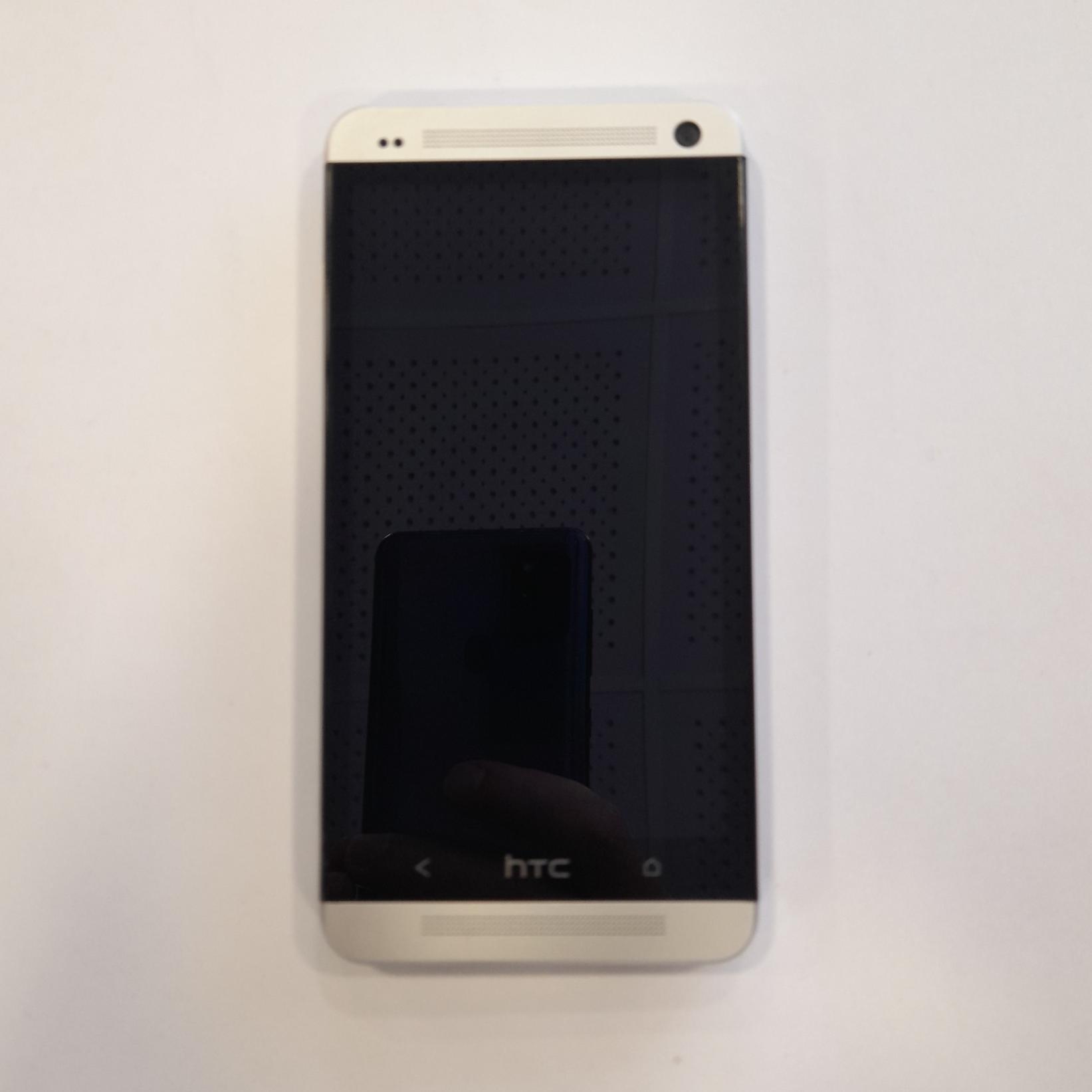 گوشی موبایل HTC one dual Sim