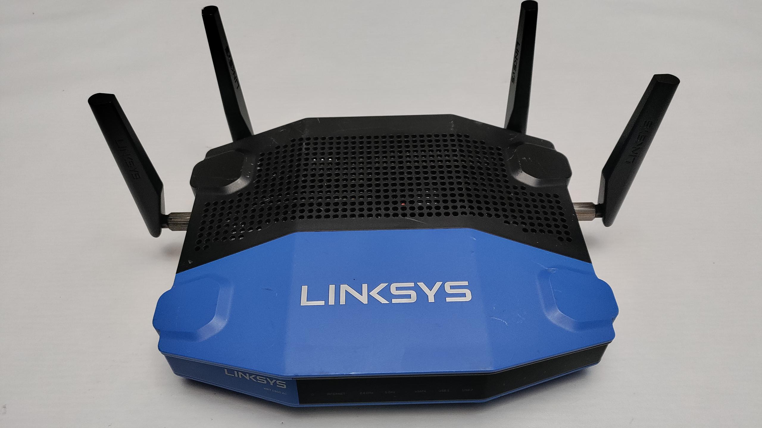 روتر دوبانده Linksys WRT 1900 AC
